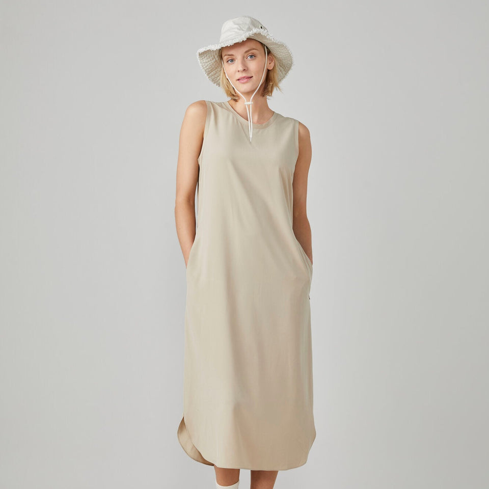 Tech Slk Midi Dress – Tilley USA